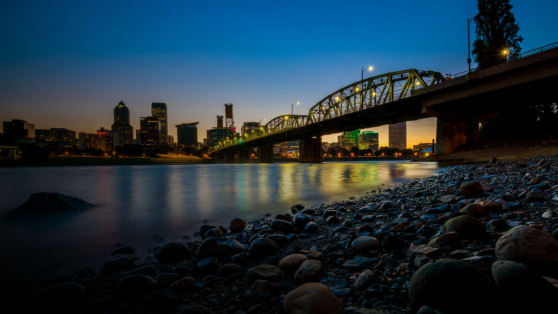 Banner-Portland-Lights - Greenman Properties